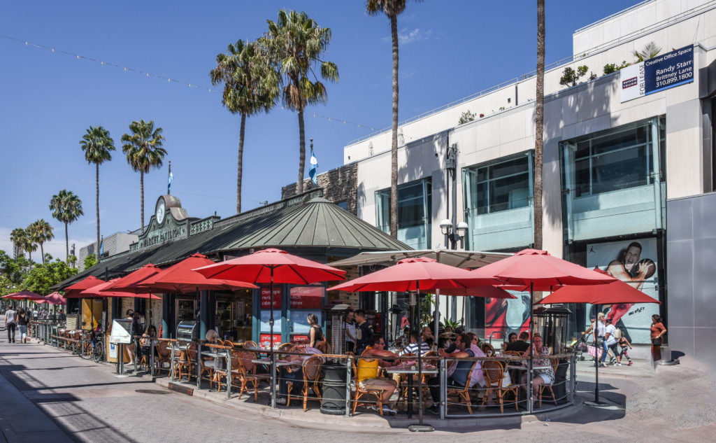 Third Street Promenade Under Transition - SM Mirror